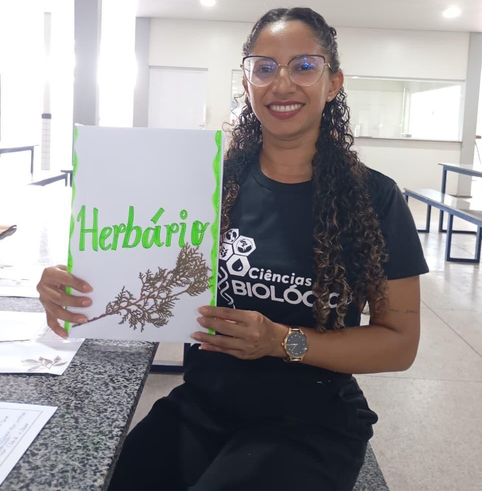Programa Ensinar | Estudantes de Ciências Biológicas constroem ...